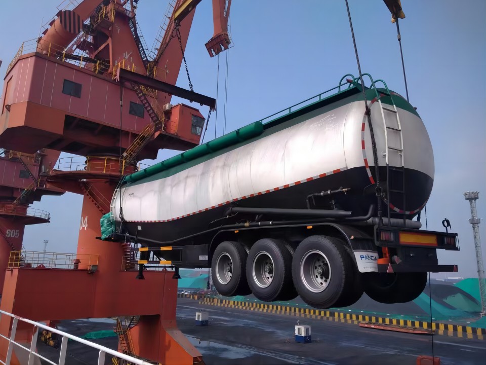 Powder Tanker Trailer Factory_Manufacturer_Supplier - Shandong LONGQ ...